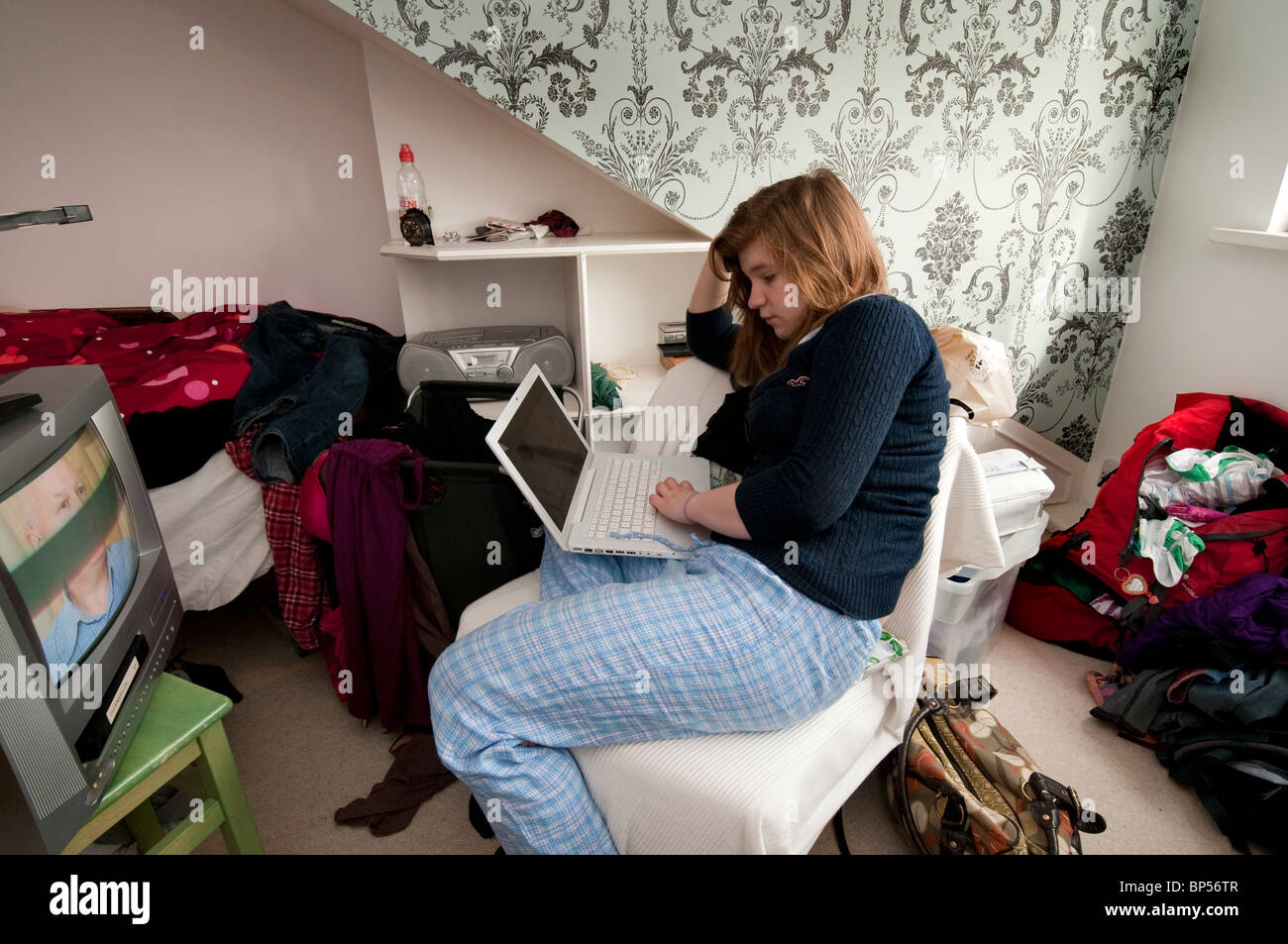Teenager bedroom messy computer hi-res stock photography and images - Alamy