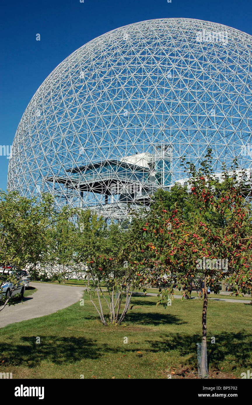 The American Pavilion Designed By Buckminster Fuller At The 1967 Worlds ...
