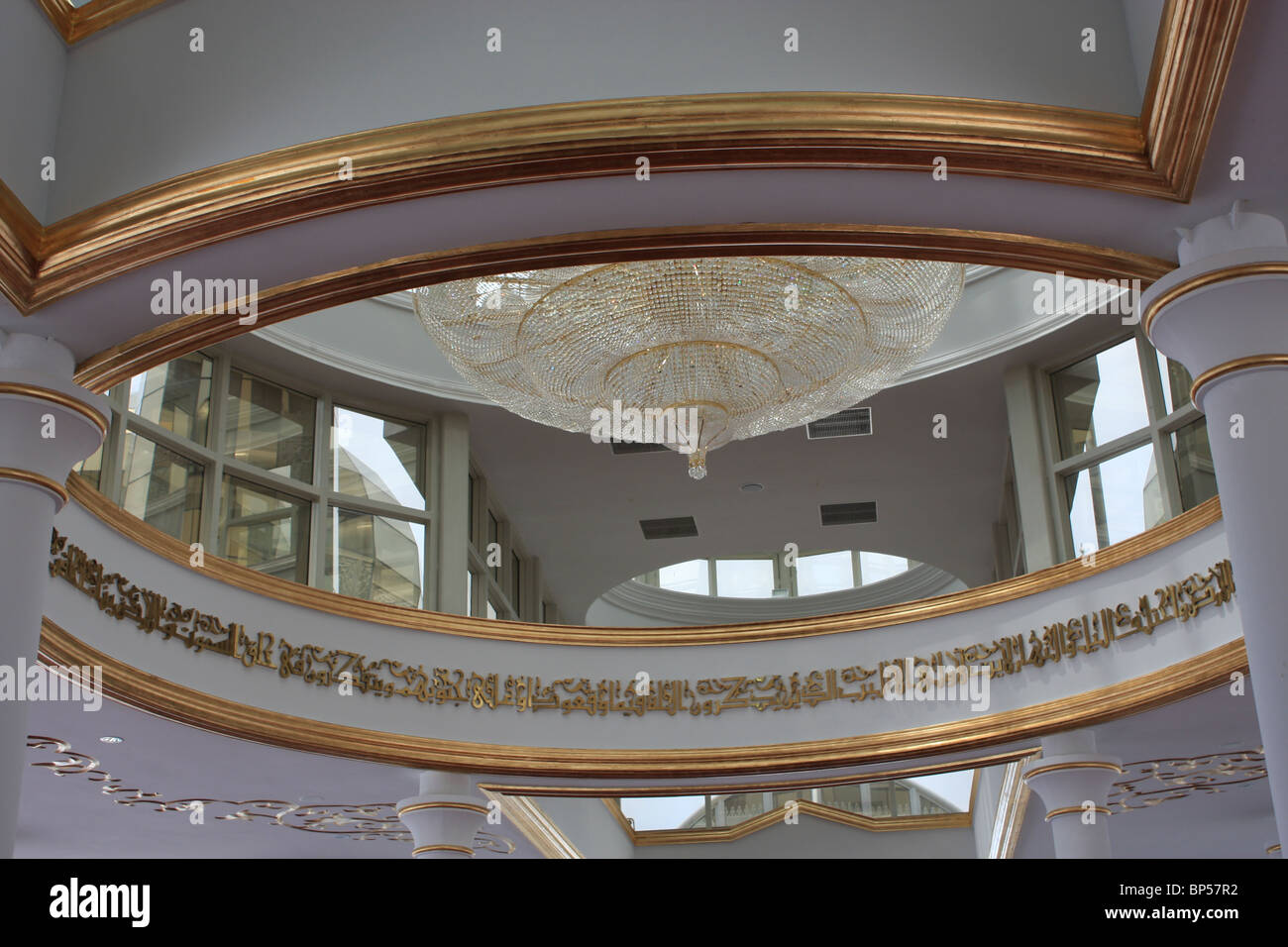 Gold architecture design hi-res stock photography and images - Alamy