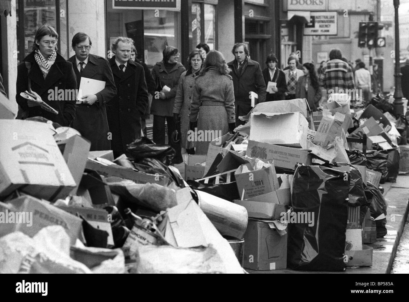 Public sector strike england 1970s hi-res stock photography and images ...