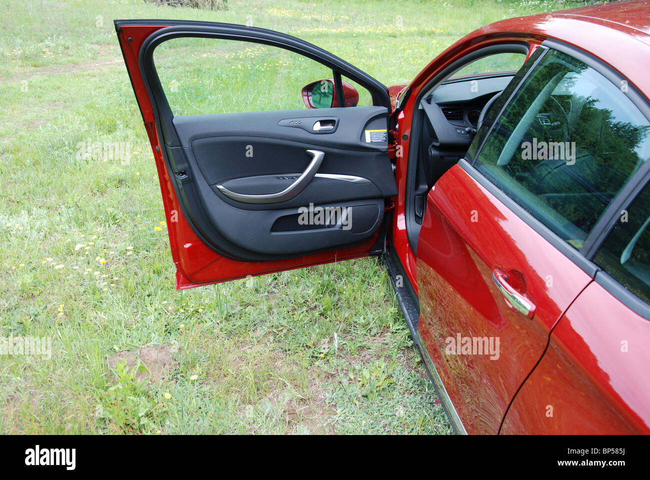 French doors open hi-res stock photography and images - Alamy