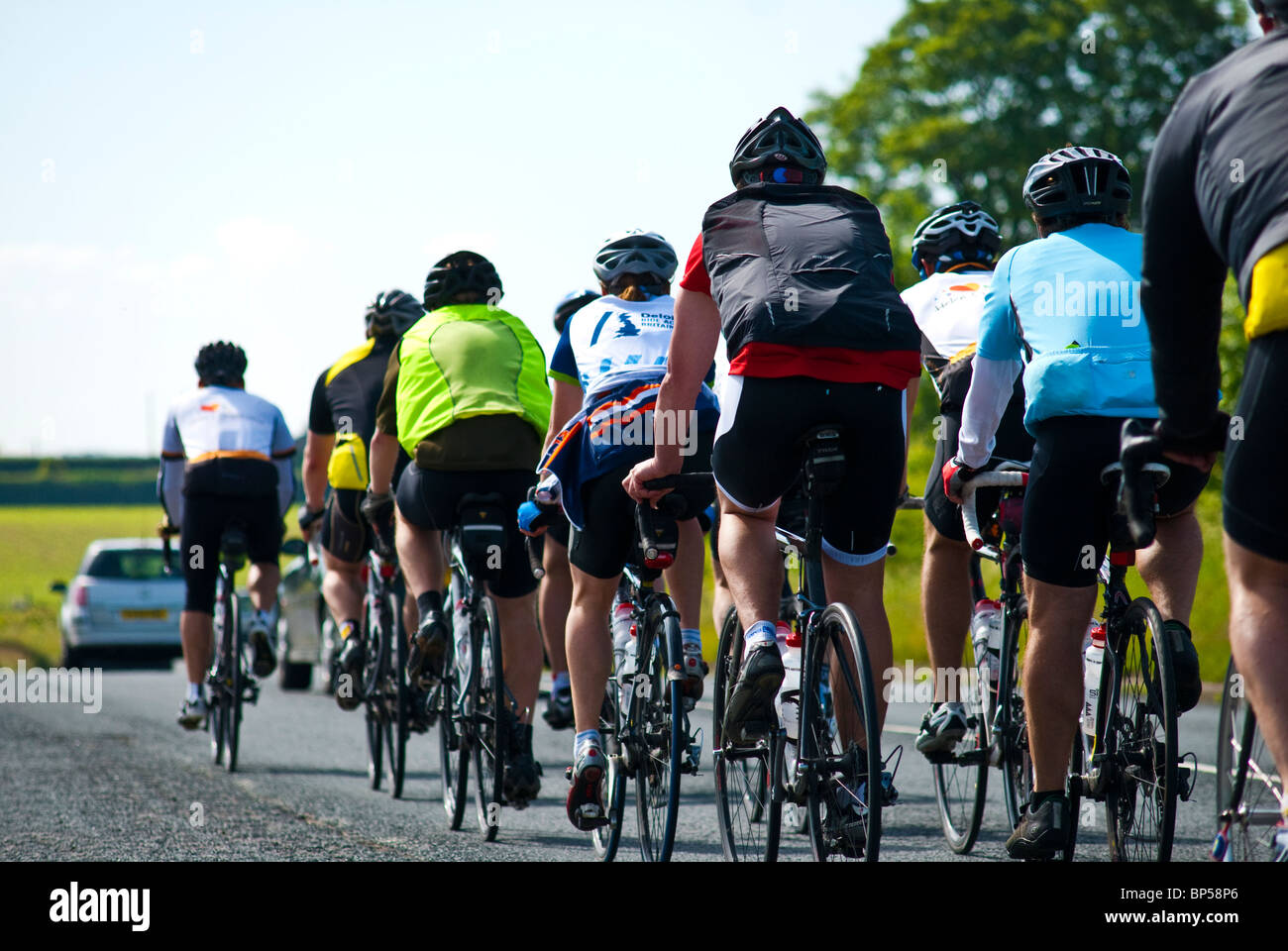 Busy road cyclists hi-res stock photography and images - Alamy