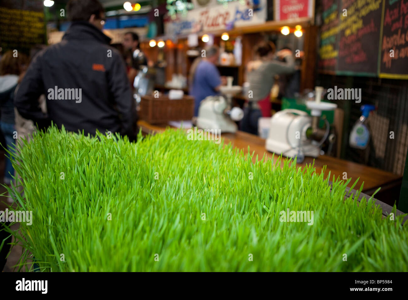 Juice stall borough market hi-res stock photography and images - Alamy