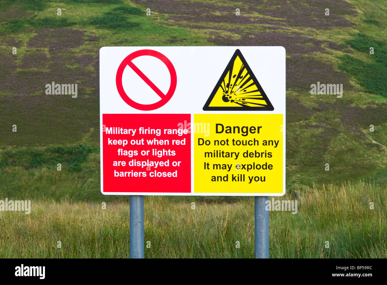 Warning sign on the borders of the Ministry of Defence ranges near ...