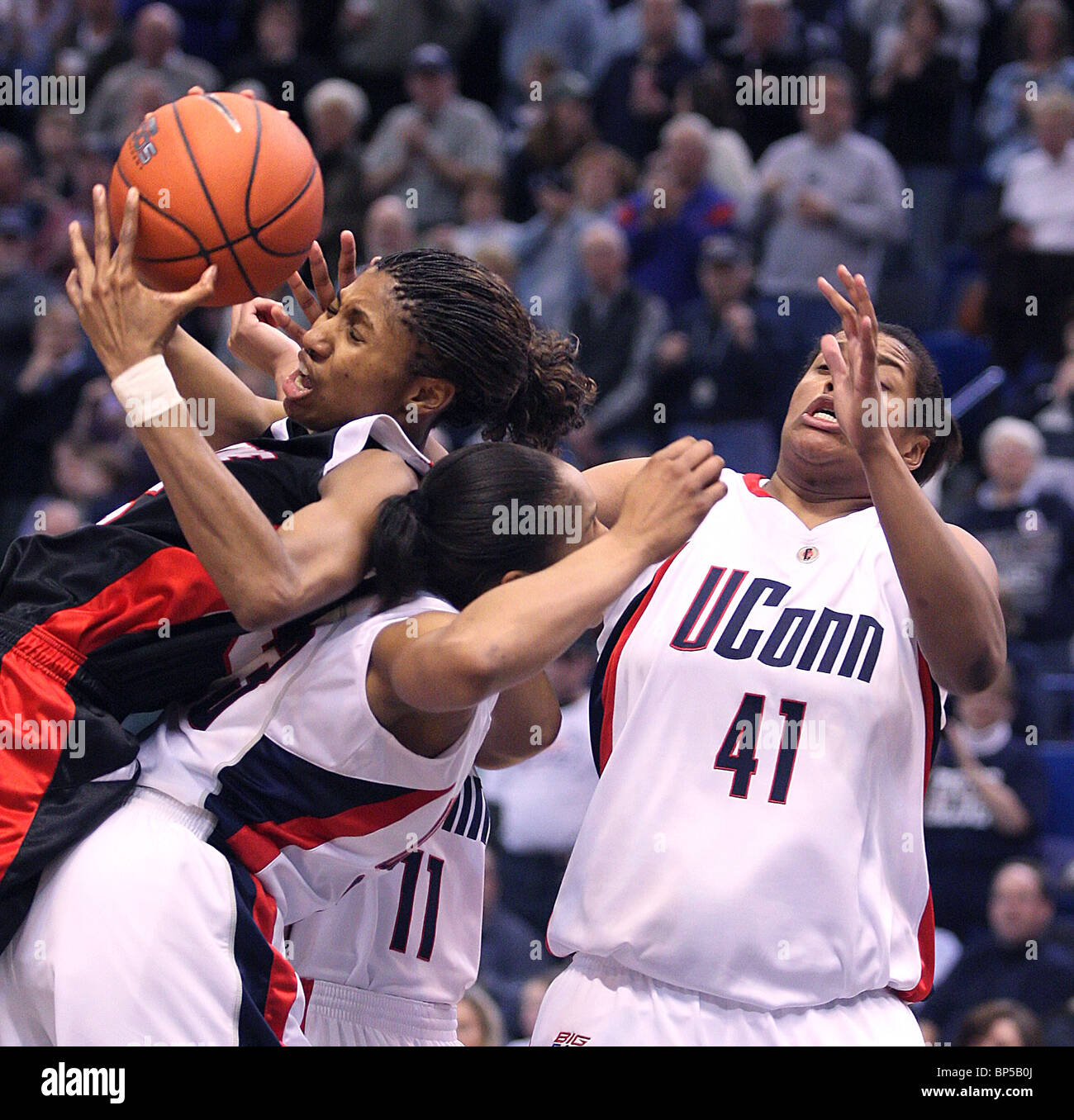 Womens basketball player hi-res stock photography and images - Alamy
