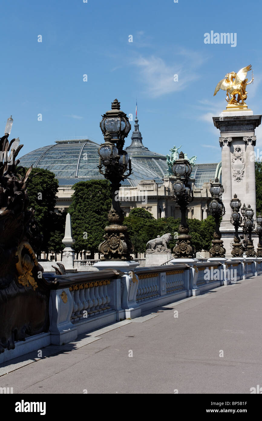 Alexander III bridge, Paris Stock Photo - Alamy
