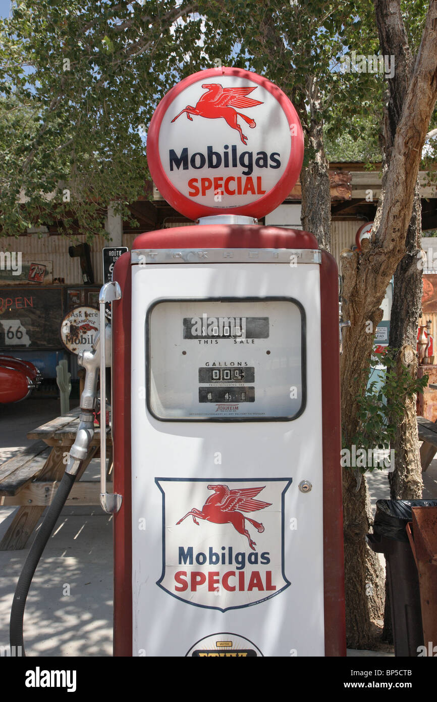 Old fuel dispenser hi-res stock photography and images - Alamy