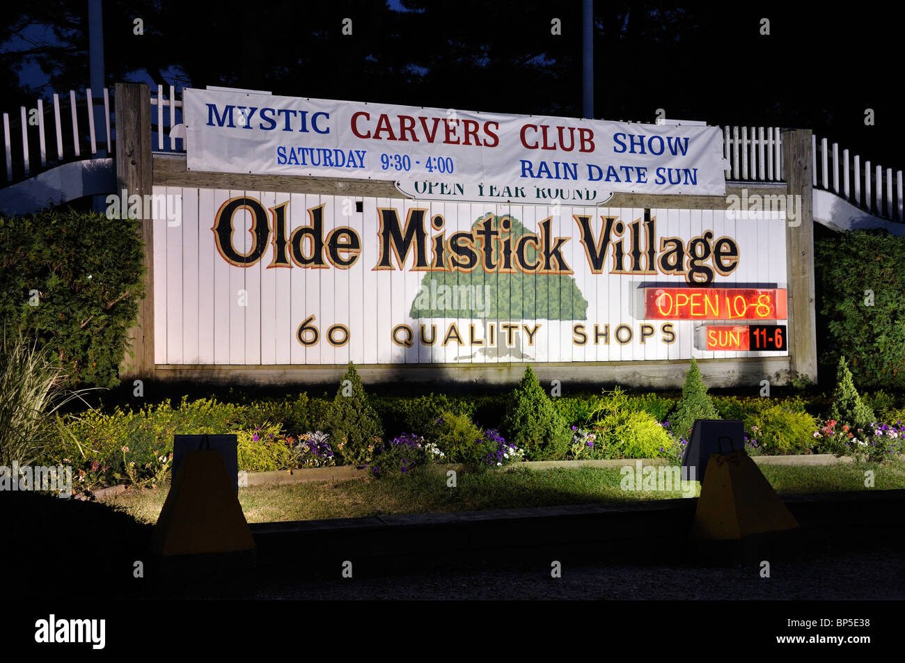 Olde mistick village hi-res stock photography and images - Alamy