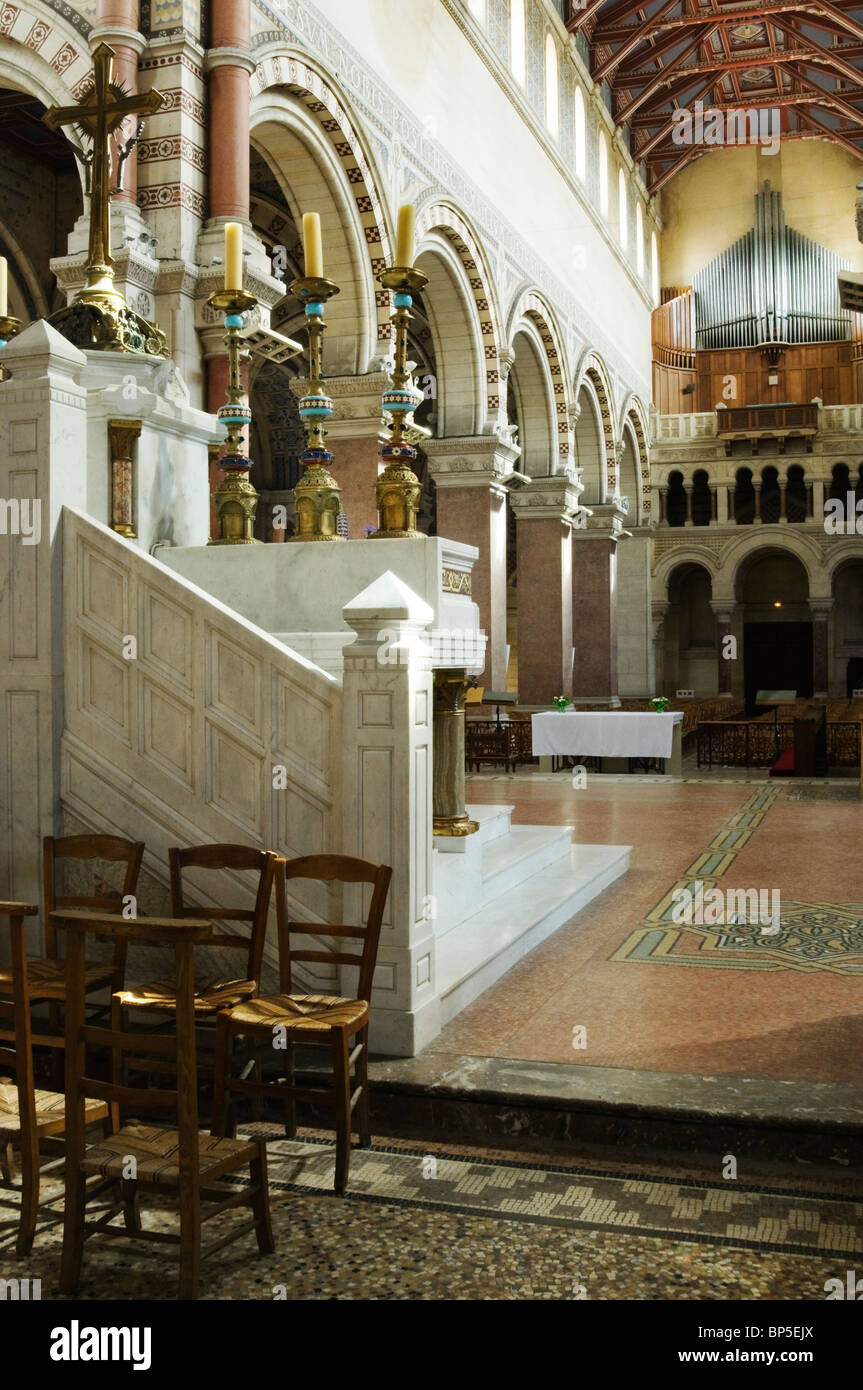 Albert church france hi-res stock photography and images - Alamy