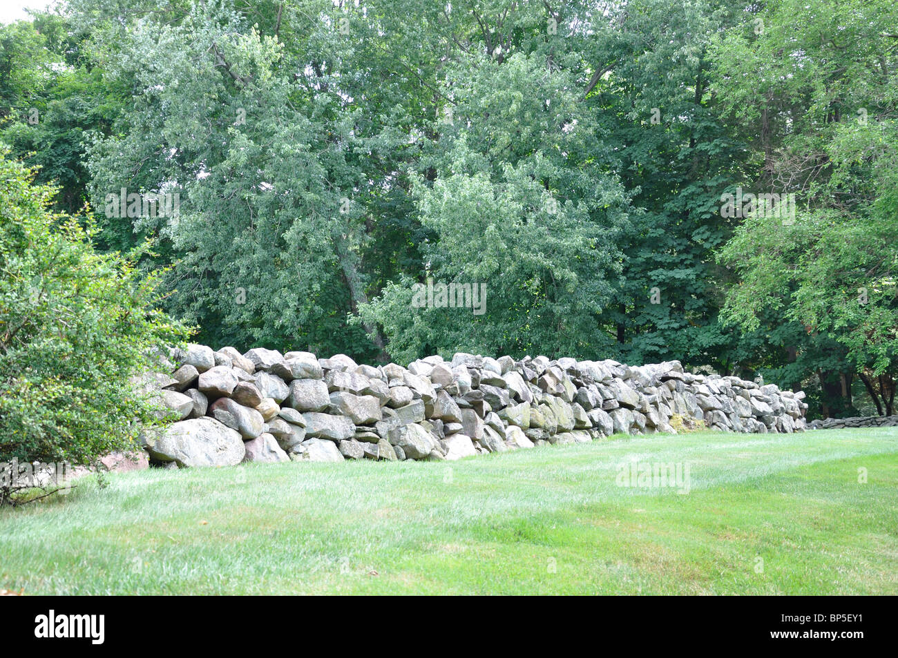 Stonewall in New England, Connecticut, USA Stock Photo - Alamy