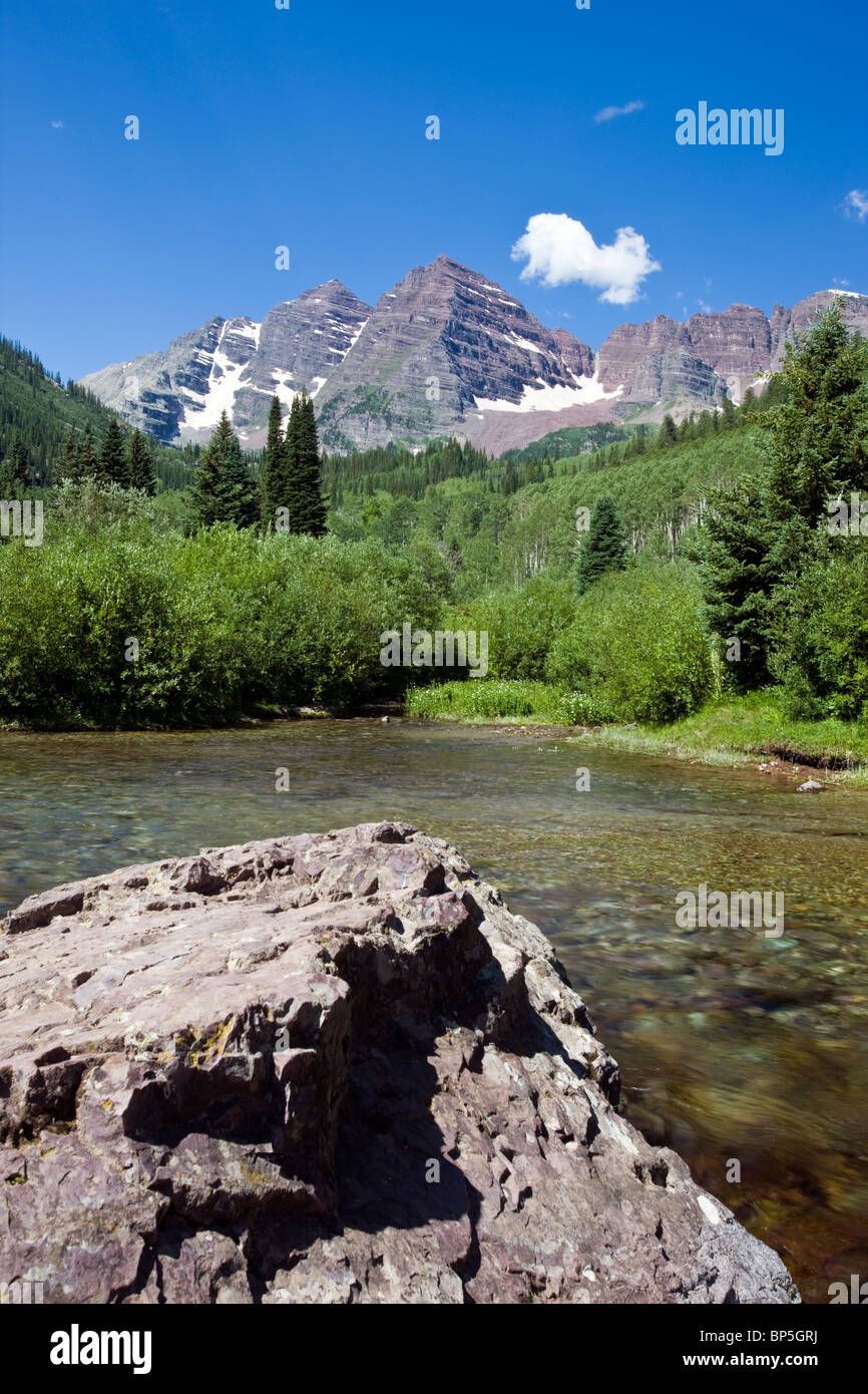Maroon Lake, North (14014') and South (14,156') Maroon Peaks, Maroon ...