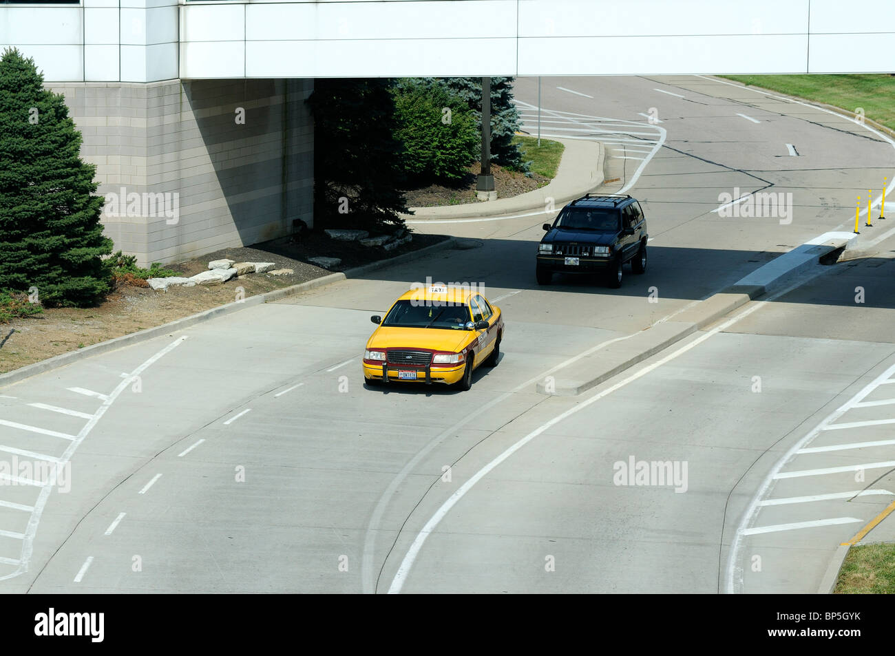 Taxi taxis cab cabs taxicab taxicabs driver hi-res stock photography ...