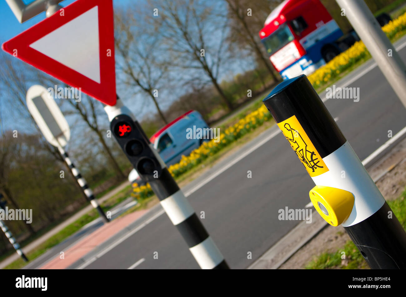 crossing lights for cyclists and pedestrians Stock Photo - Alamy