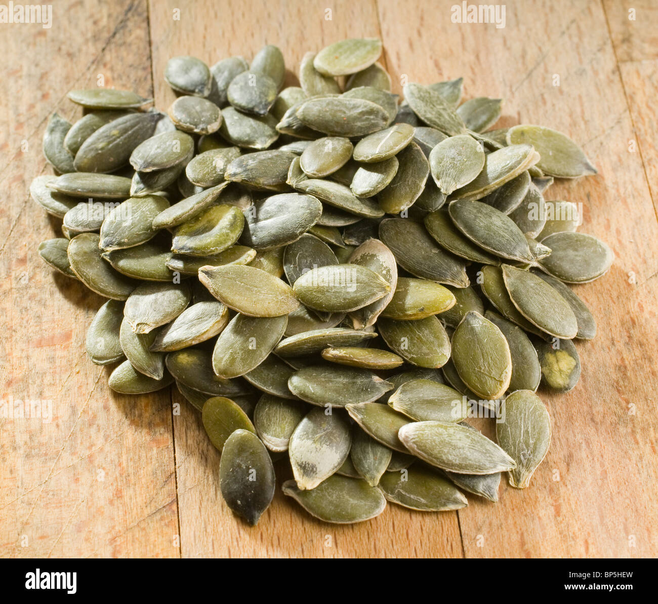 Pile of seeds hi-res stock photography and images - Alamy