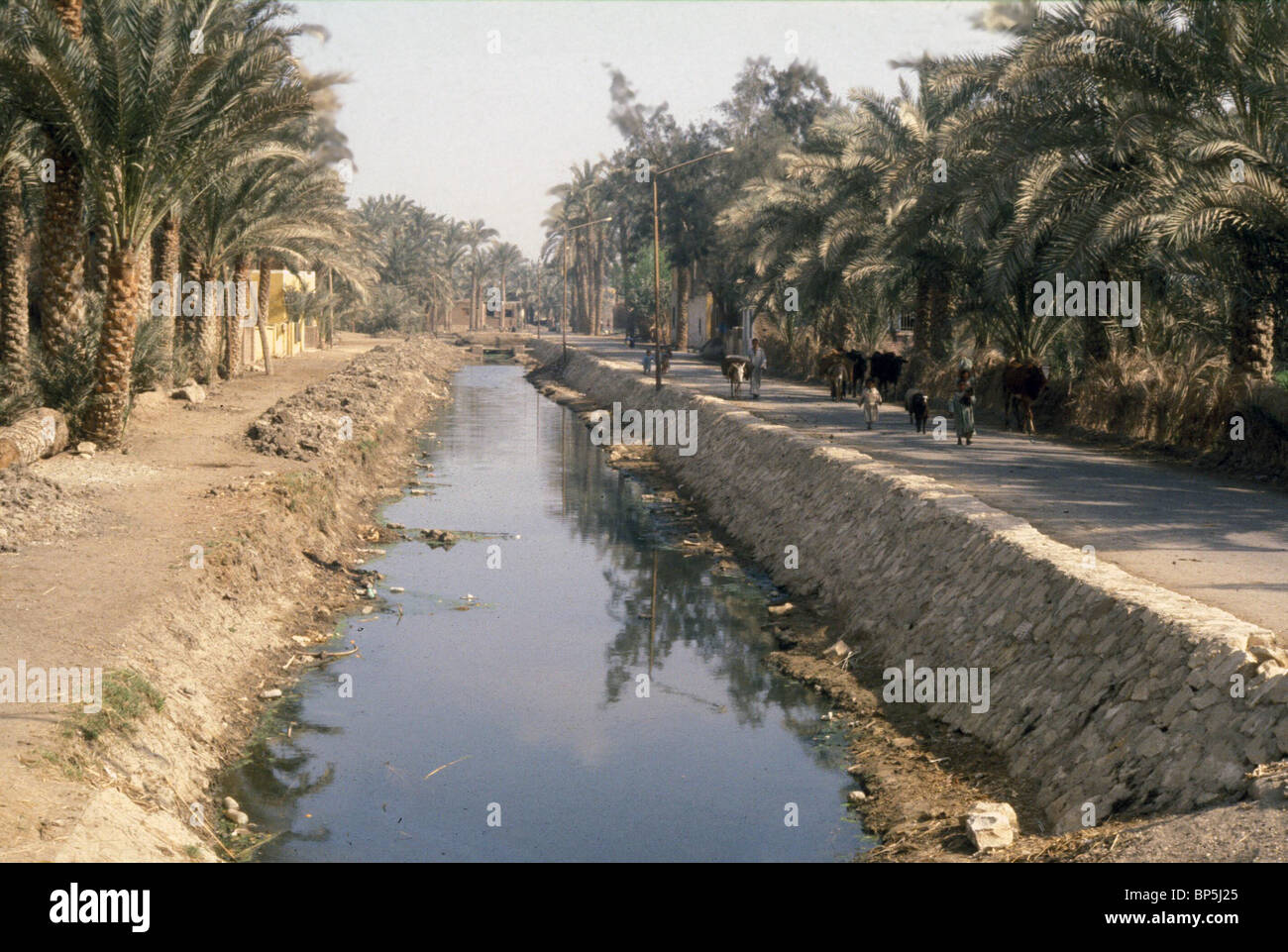 Irigation canal hi-res stock photography and images - Alamy