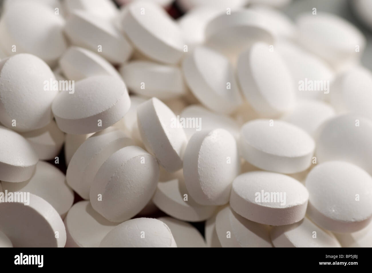 Medical tablets pills pharmaceutical industry hi-res stock photography ...