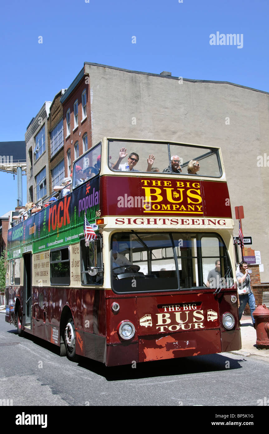 Pennsylvania philadelphia double decker tour bus hi-res stock ...