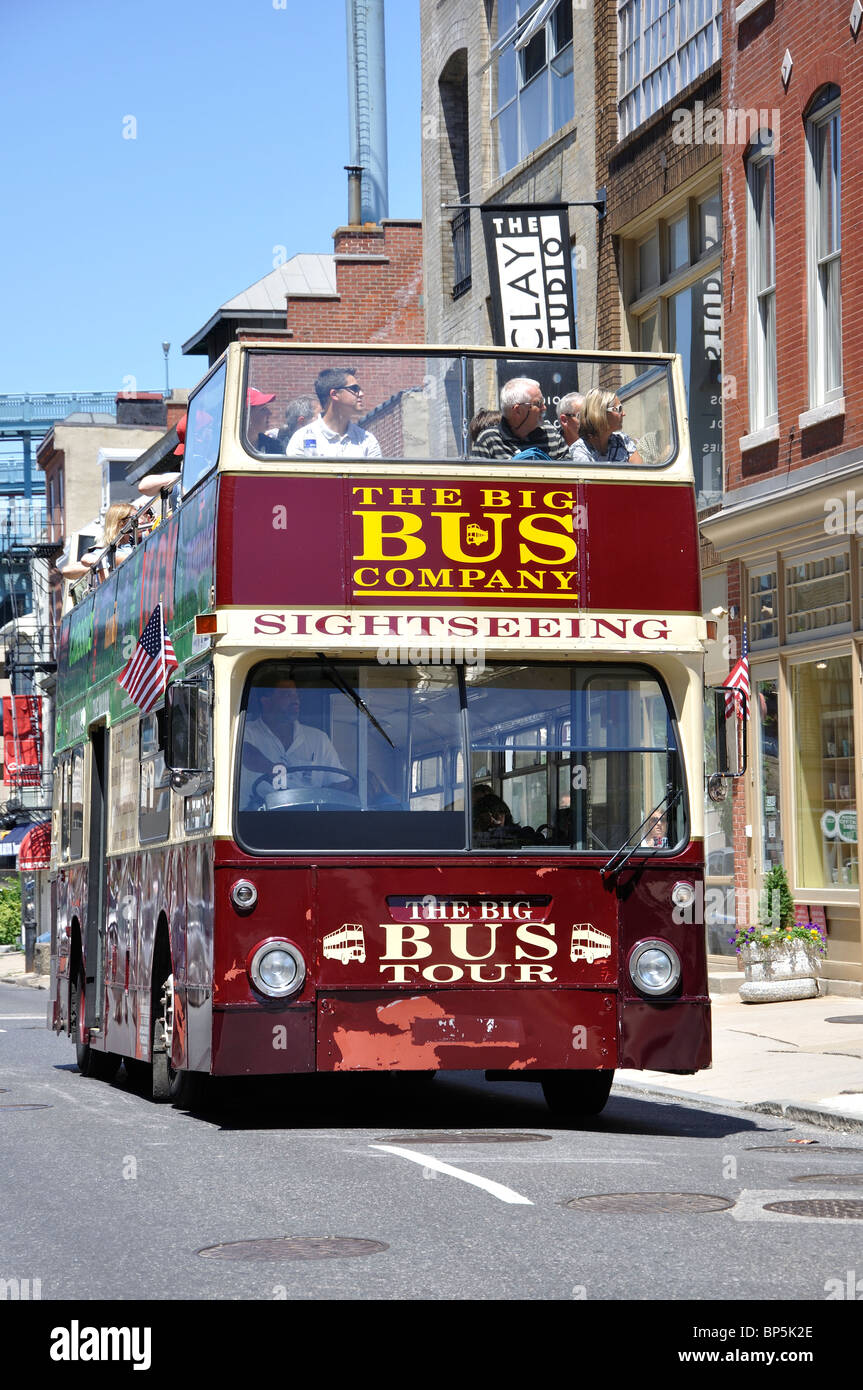 Tour bus, Philadelphia, Pennsylvania, USA Stock Photo - Alamy