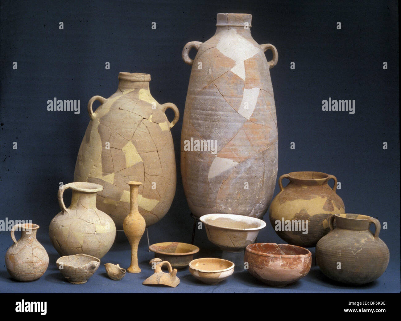 4936. HASMONEAN POTTERY EXCAVATED IN THE HASMONEAN PALACE IN JERICHO ...