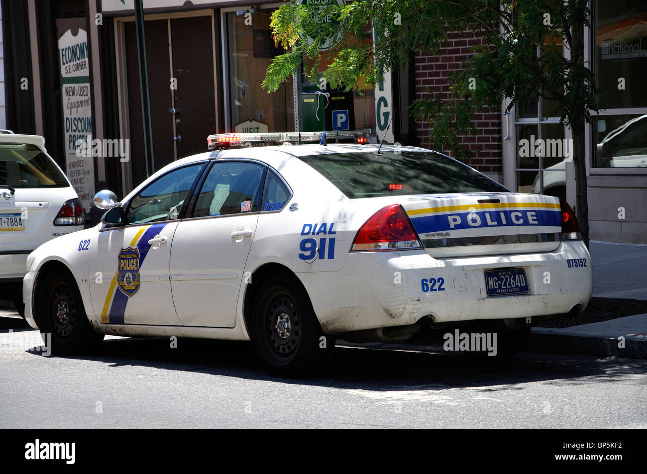 Police car philadelphia hi-res stock photography and images - Alamy