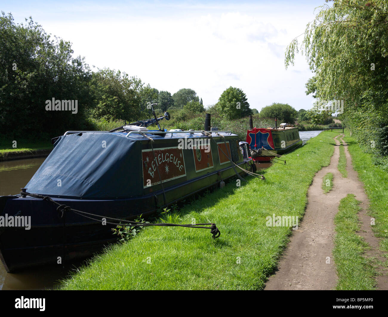 Barges on the Leeds Liverpool canal, Parbold, Lancashire, England, UK ...