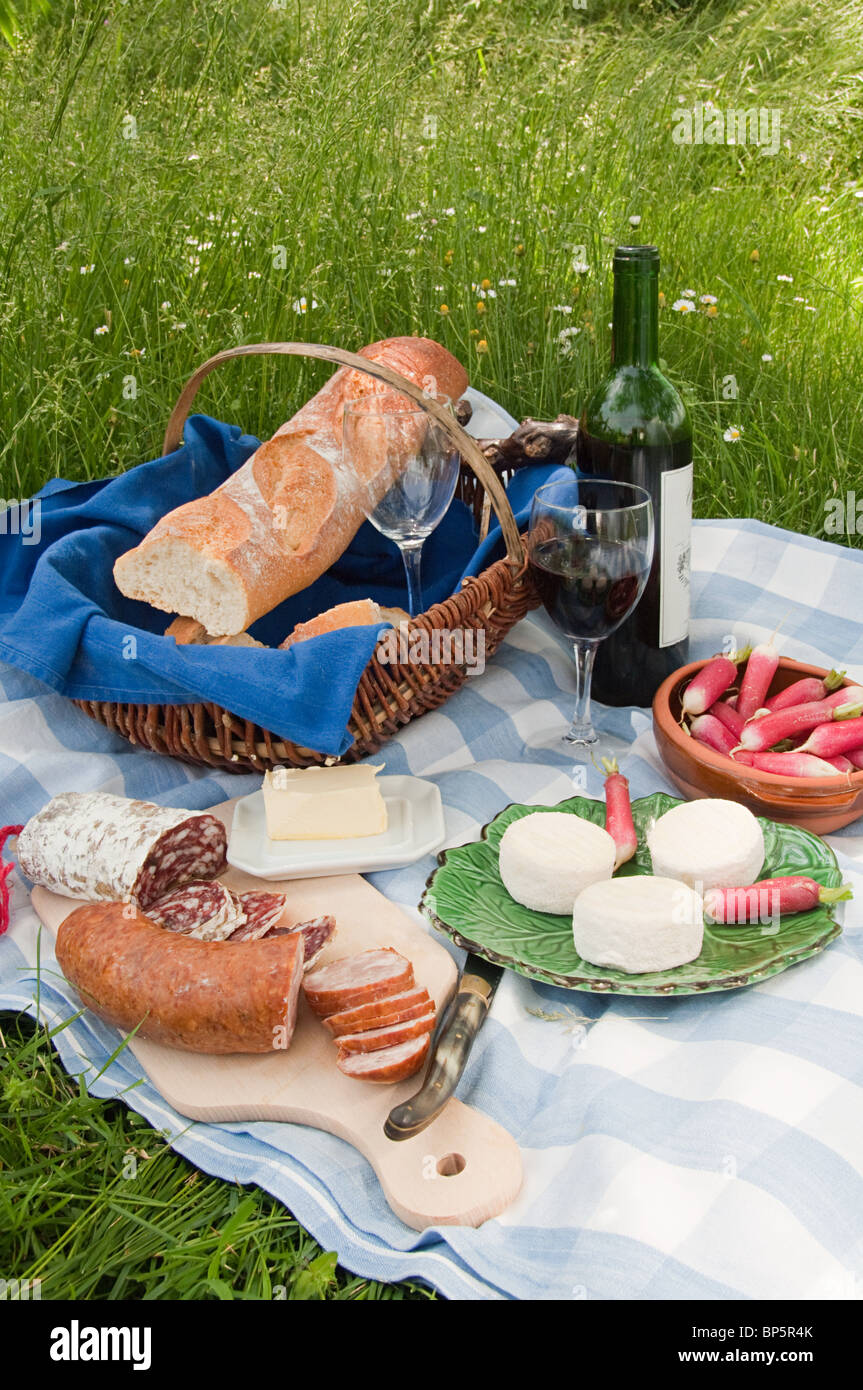 Picnic france cheese blanket hi-res stock photography and images - Alamy