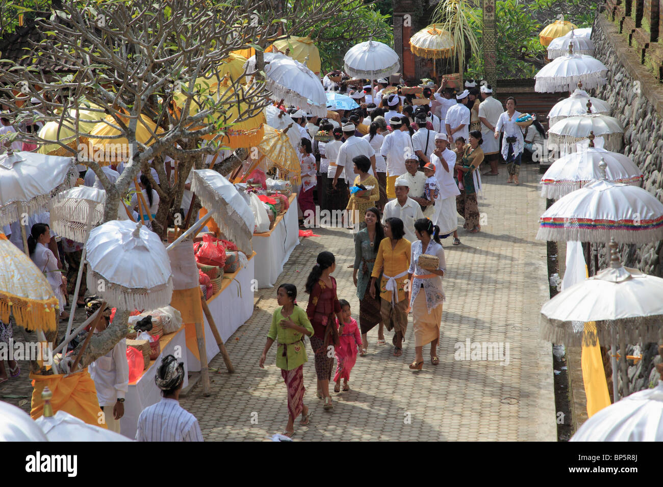 Indonesia, Bali, Mas, temple festival, people, odalan, Kuningan holiday ...