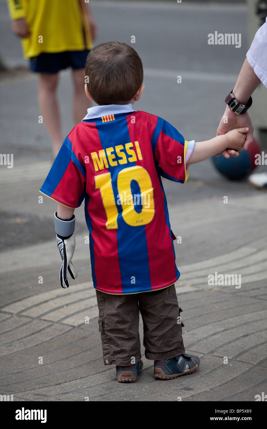 Barcelona Camp Nou little fan Stock Photo - Alamy