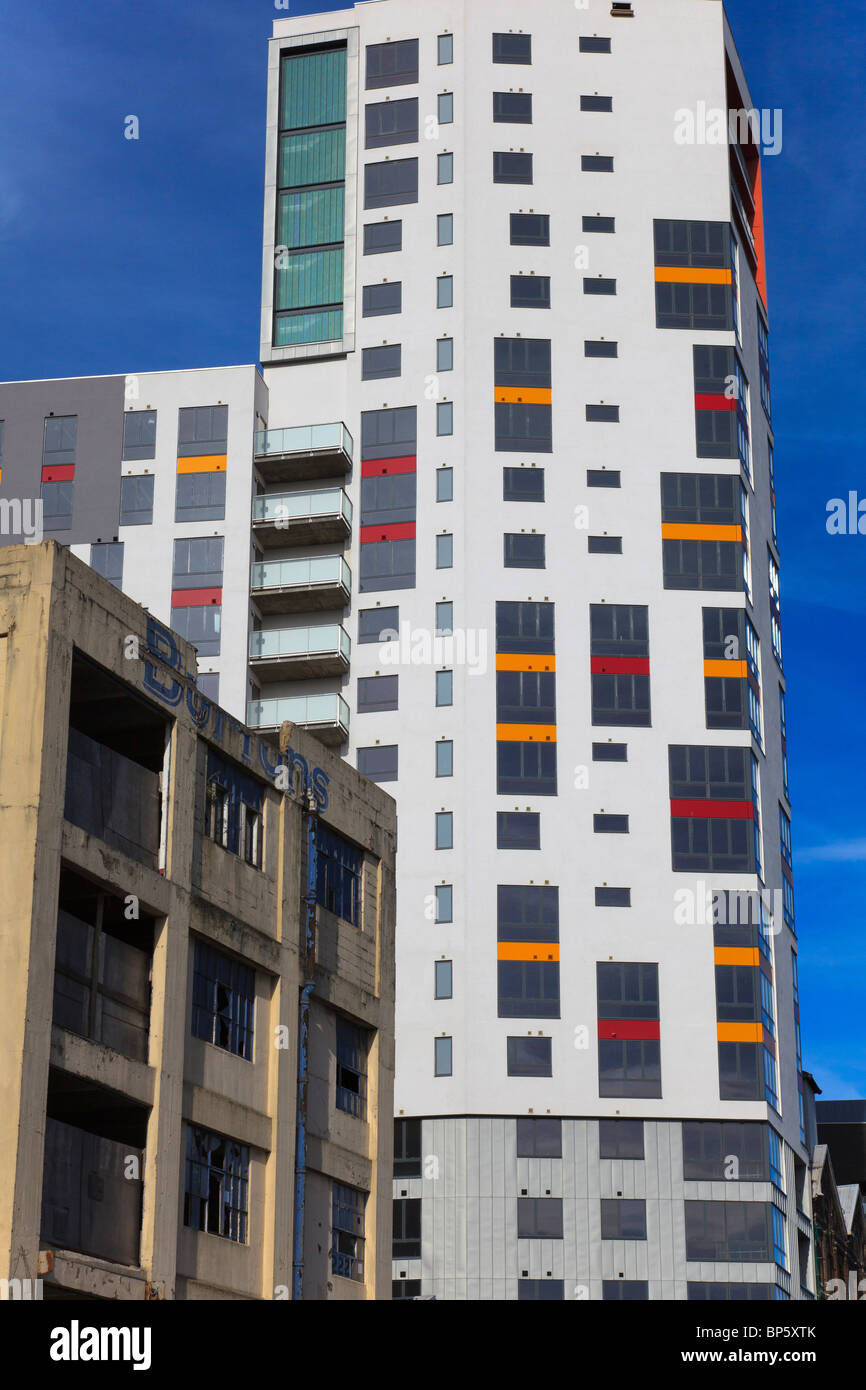 Dockside development in Ipswich town center, old and new buildings ...