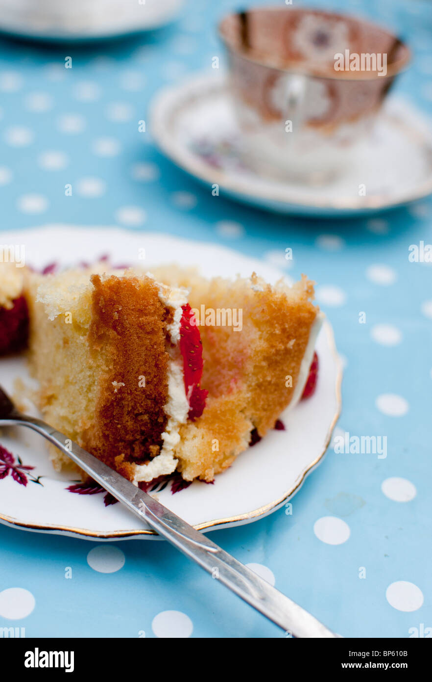 cake and tea Stock Photo - Alamy