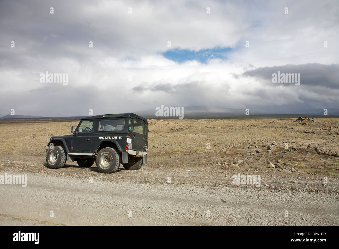 Land Rover Defender 90 300 TDI in the interior highlands of Iceland ...