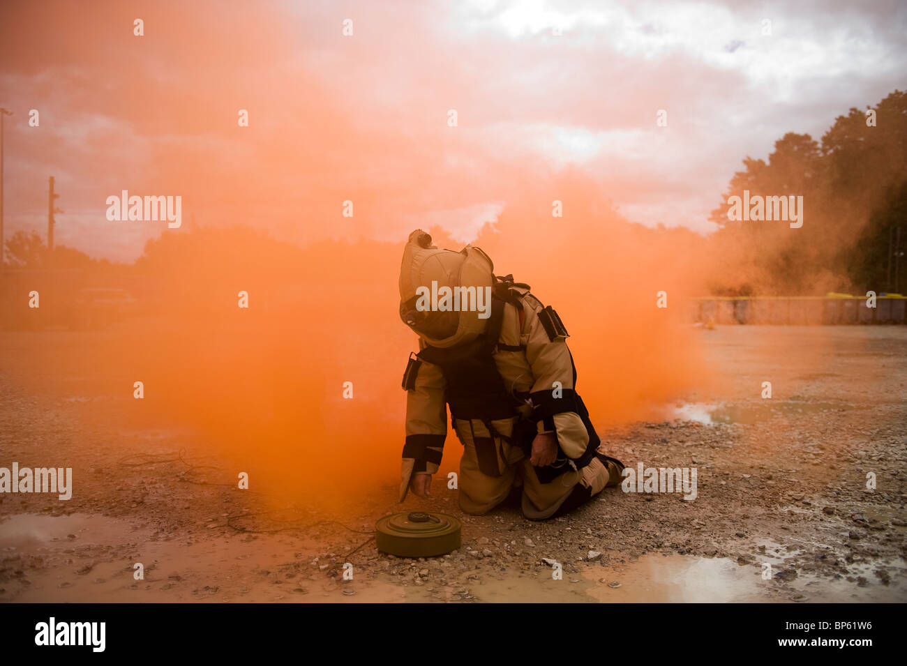 Bomb Suit, EOD Suit, Bomb Disposal Stock Photo - Alamy