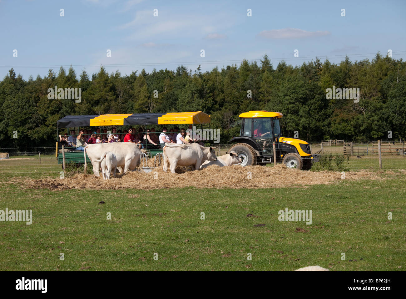 Tractor trailer ride hi-res stock photography and images - Alamy
