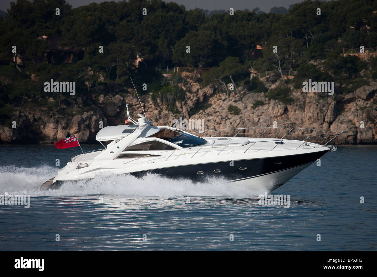Sunseeker boat hi-res stock photography and images - Alamy