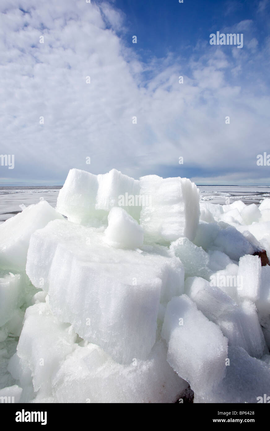 Melting ice blocks pile hi-res stock photography and images - Alamy