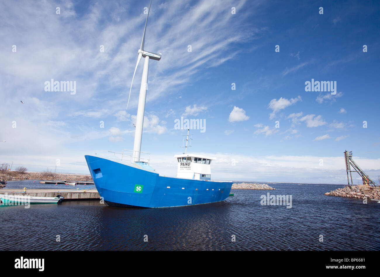 Modern trawler fishing hi-res stock photography and images - Alamy