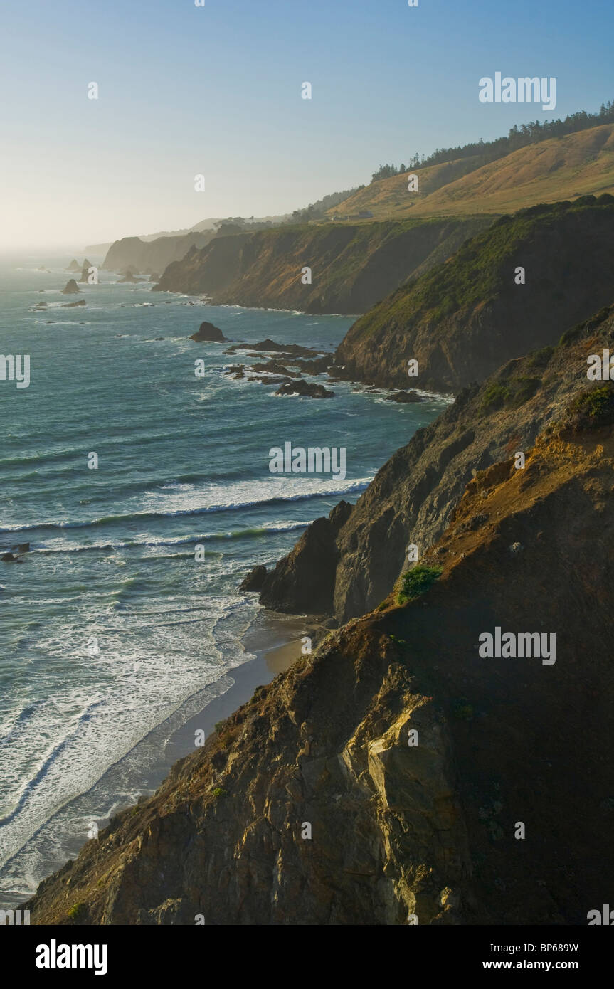 Steep and rugged cliffs along the coast near Elk, Mendocino County ...
