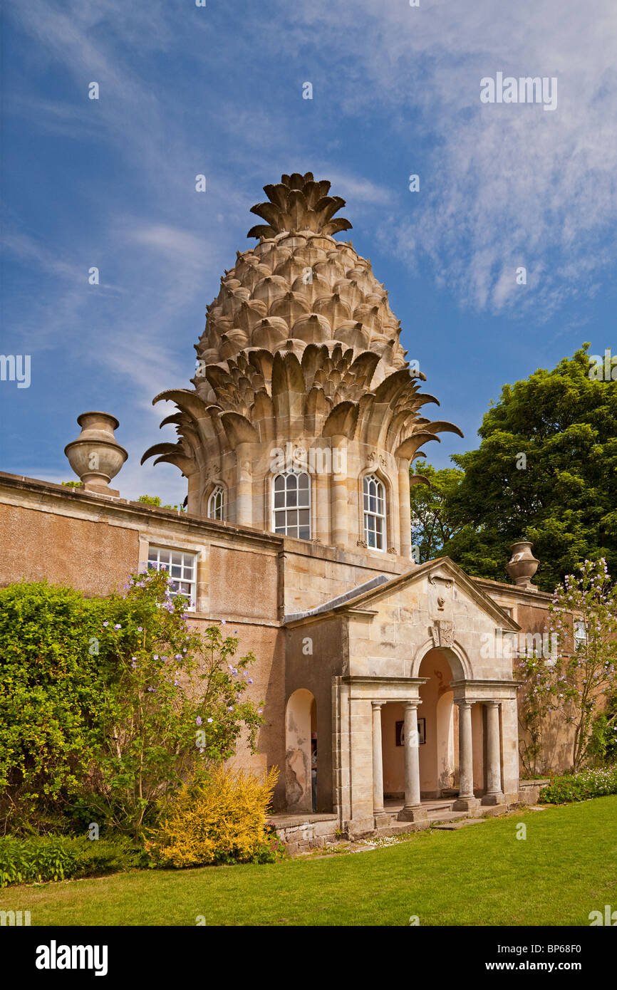 Dunmore pineapple airth falkirk scotland hi-res stock photography and ...