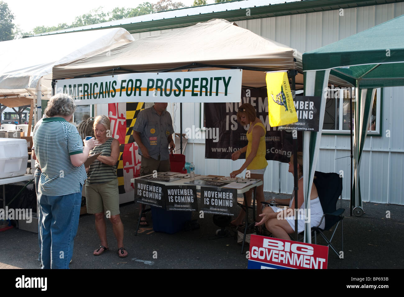 Fair attendee hi-res stock photography and images - Alamy
