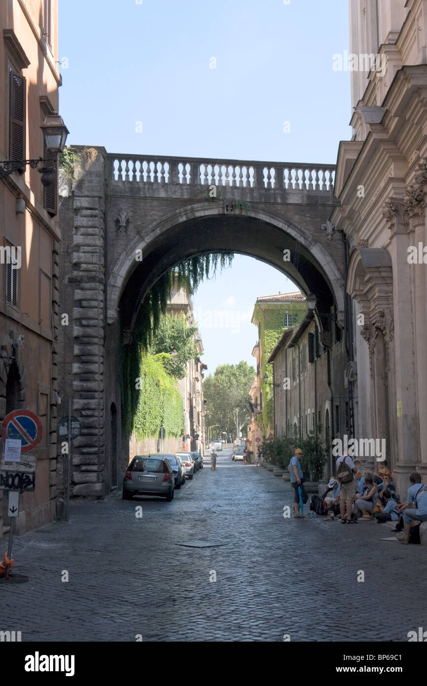 Arco Farnese in Via Giulia, Rome, Italy Stock Photo - Alamy