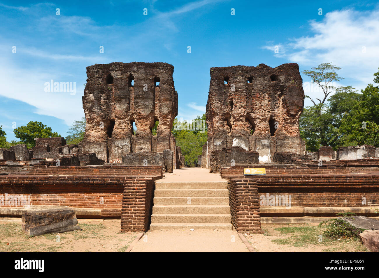 Ancient Royal Palace ruins. Pollonaruwa, Sri Lanka Stock Photo - Alamy
