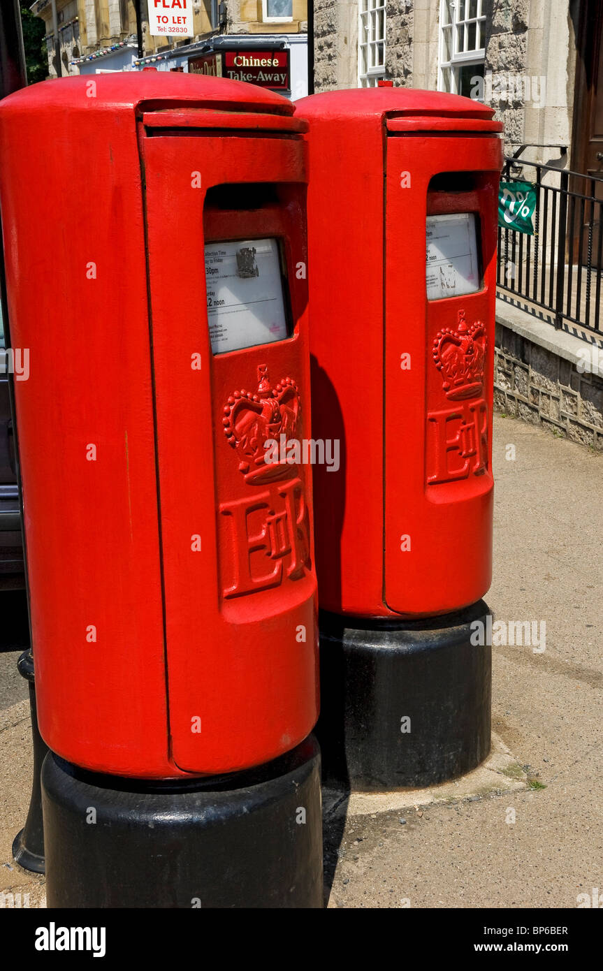Red Post Office Letter Boxes Uk High Resolution Stock Photography and ...