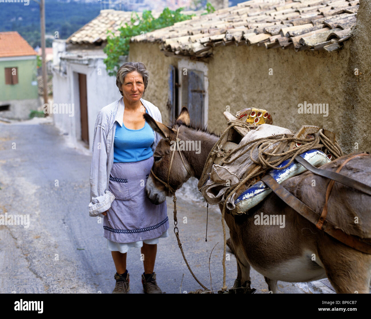 Elderly woman greek islands hi-res stock photography and images - Alamy