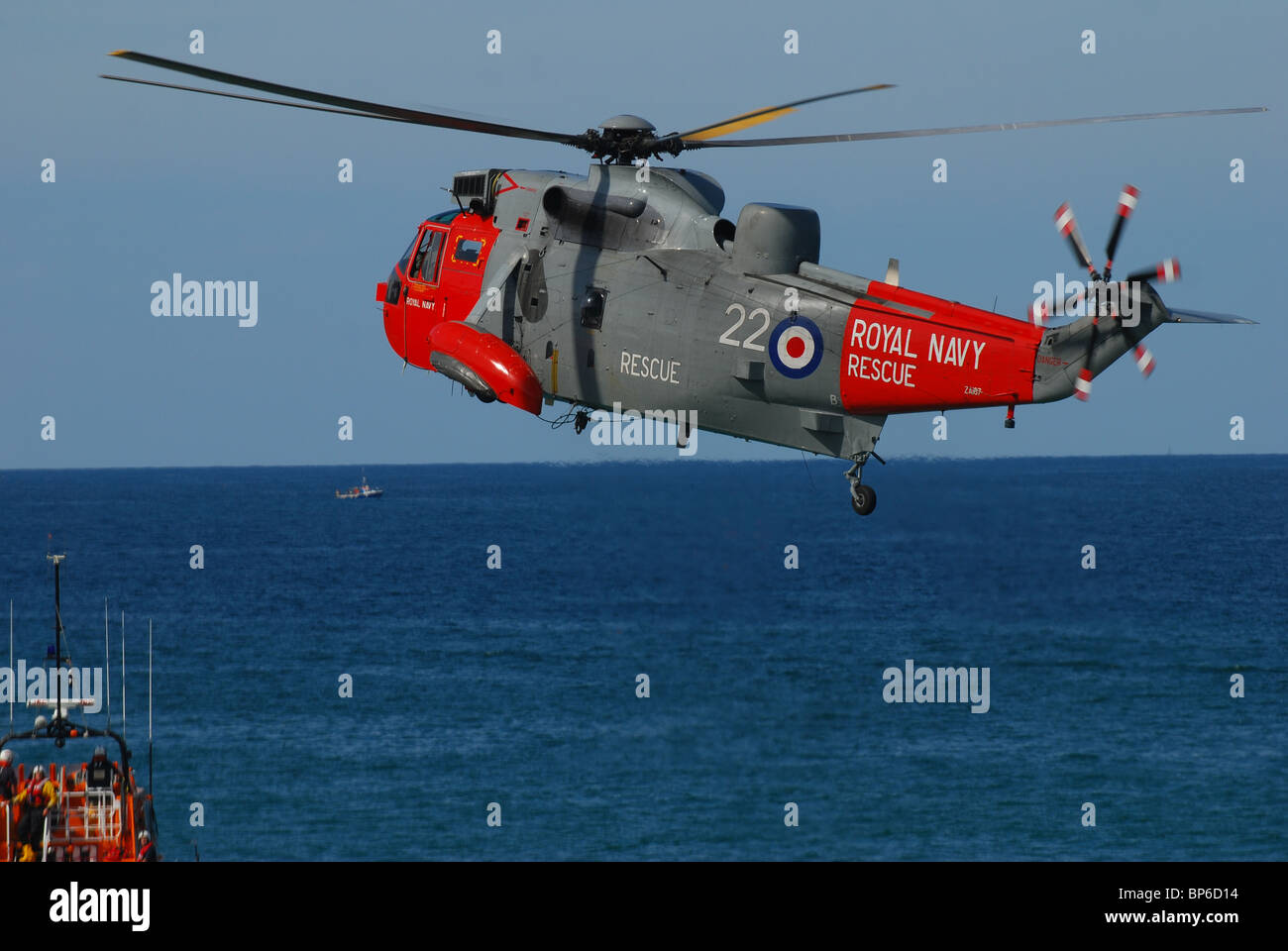 Royal navy rescue helicopter cornwall hi-res stock photography and ...