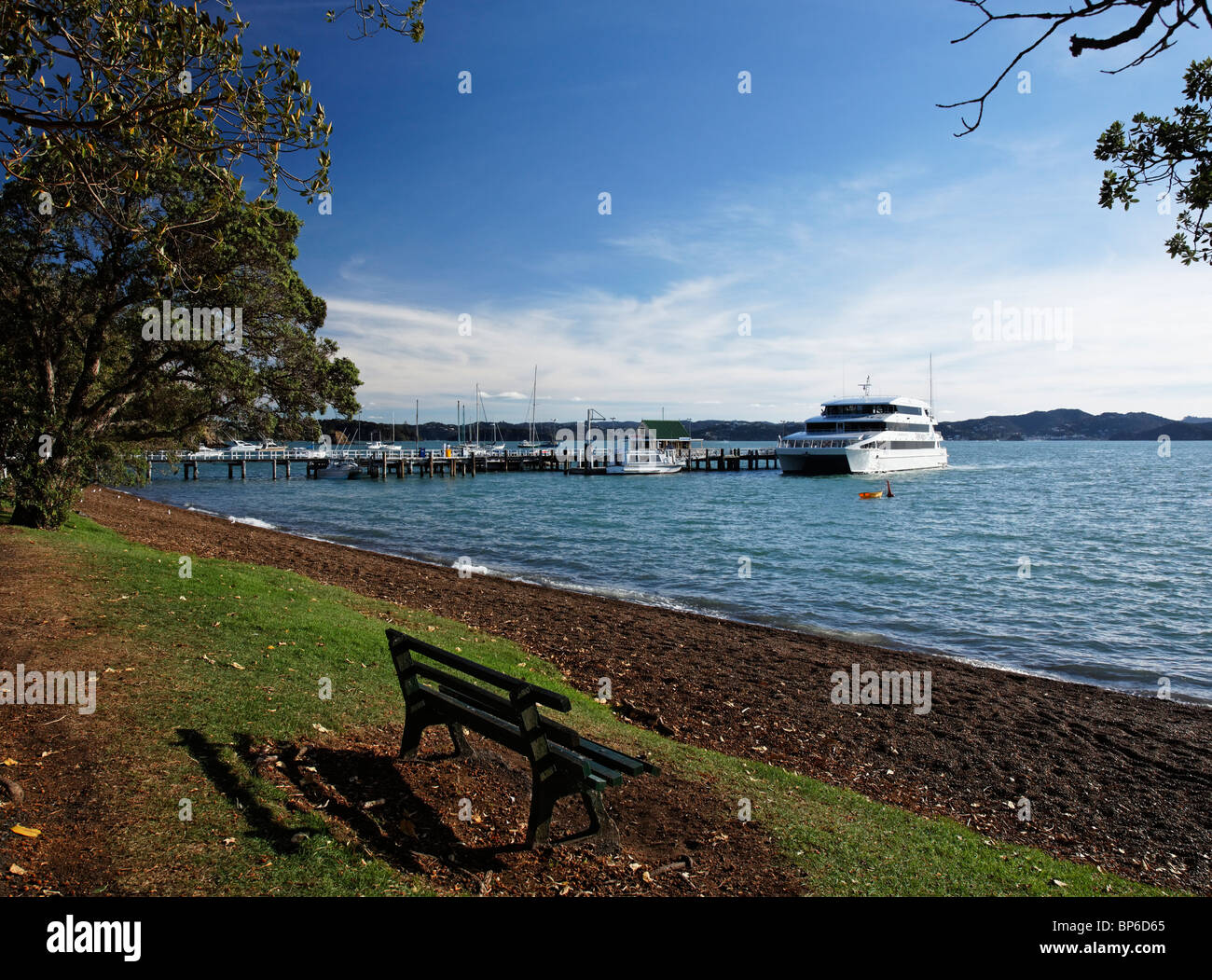 Waterfront views on Russell beach in New Zealand Stock Photo - Alamy