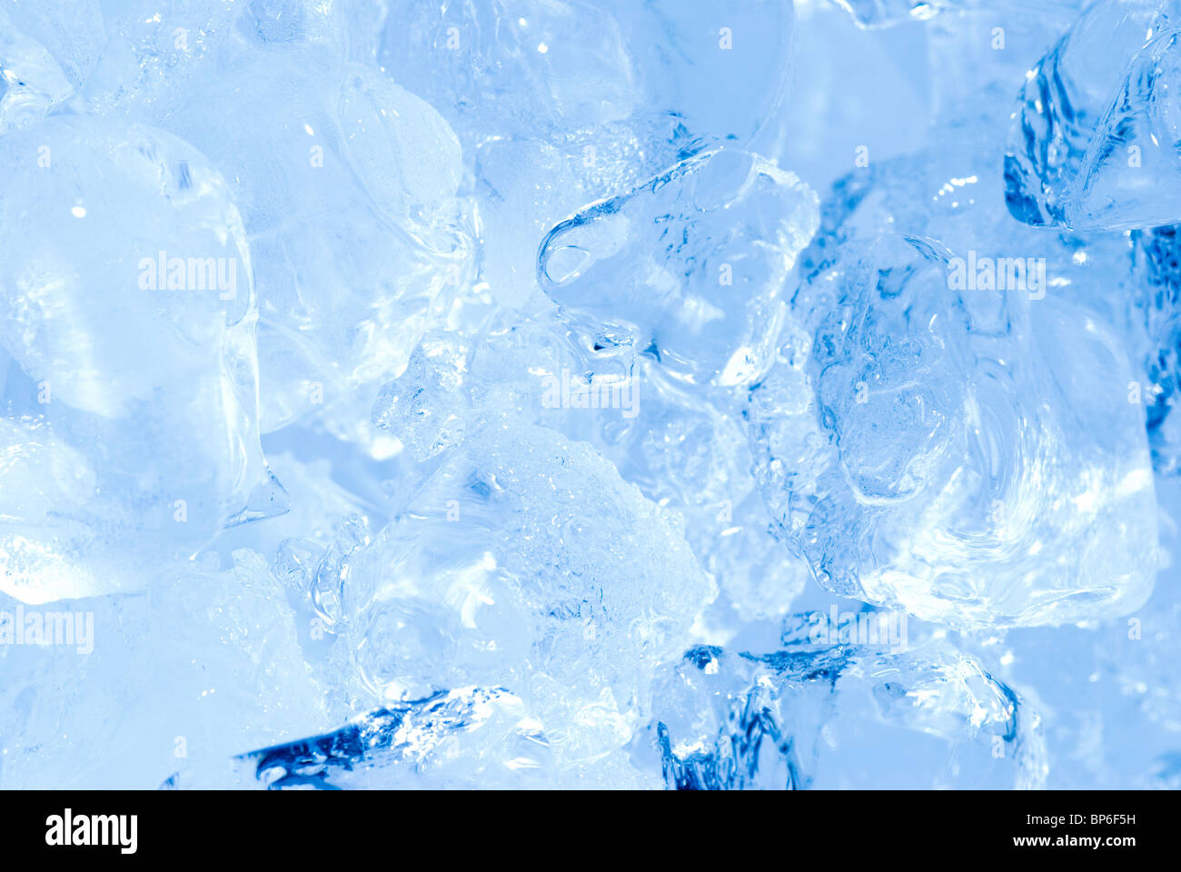 Ice cube texture hi-res stock photography and images - Alamy
