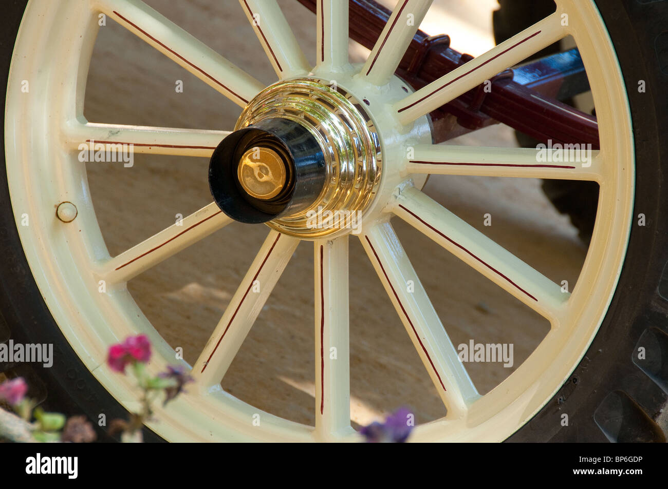 Wheel of traditional carriage hi-res stock photography and images - Alamy