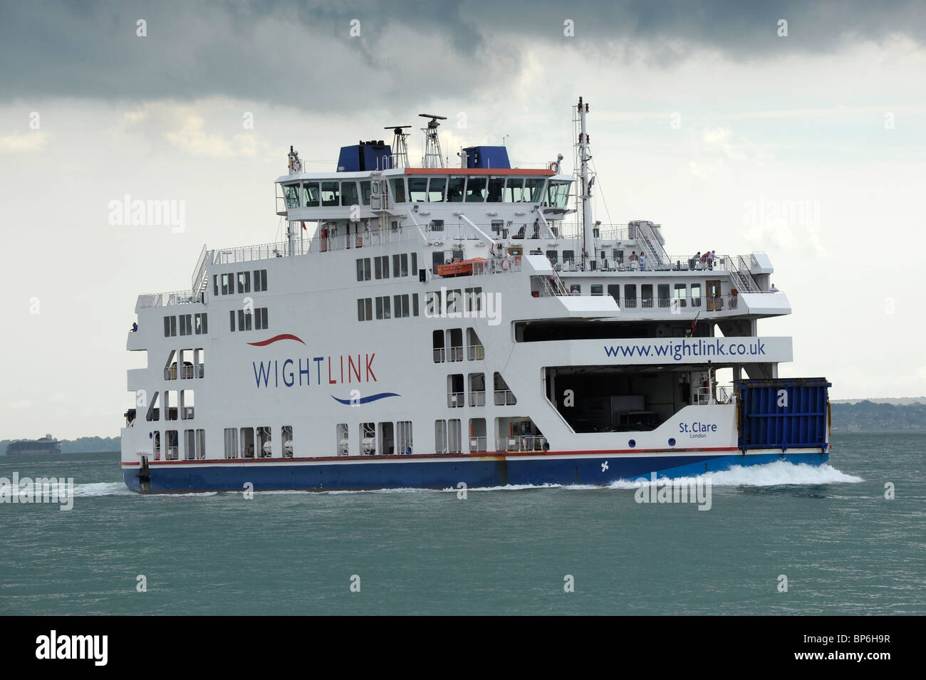 Isle of wight ferry hi-res stock photography and images - Alamy