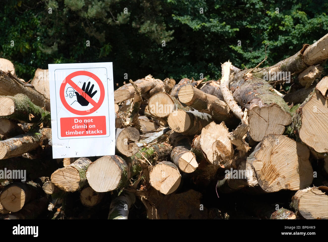 Timber warning sign hi-res stock photography and images - Alamy