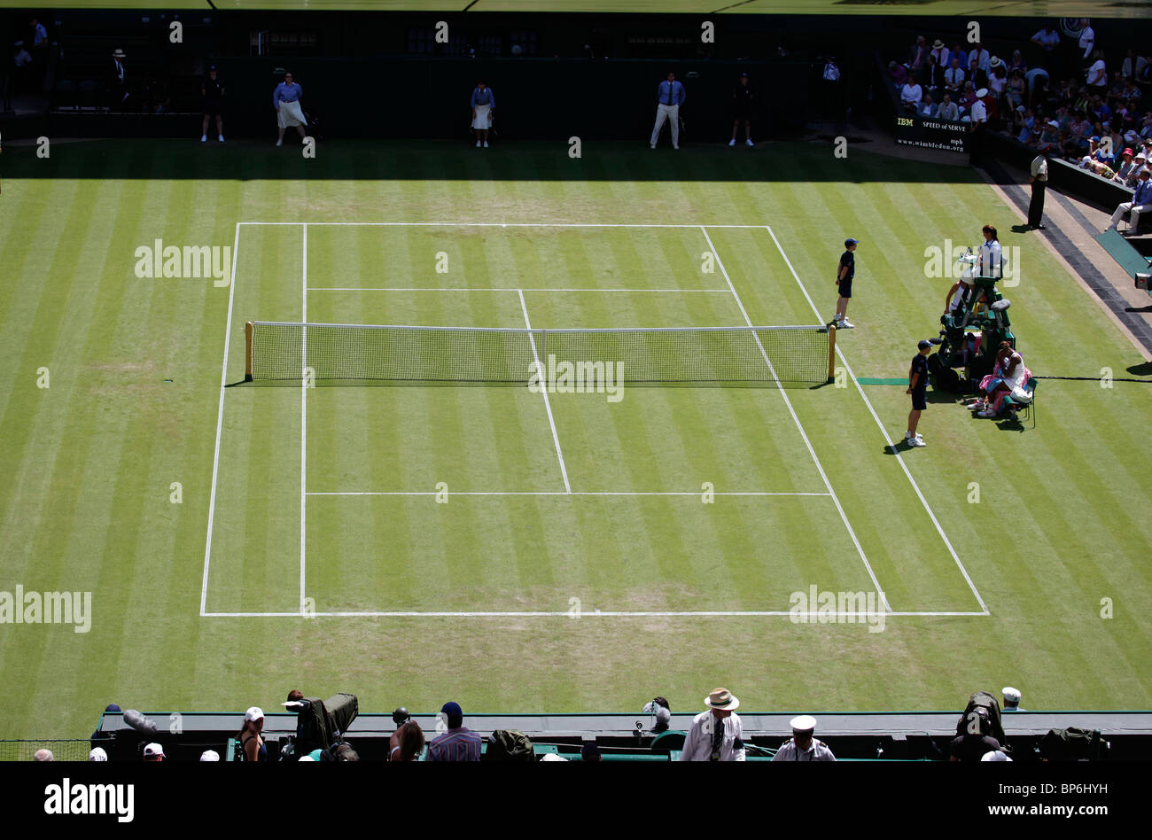 Wimbledon centre court empty hi-res stock photography and images - Alamy